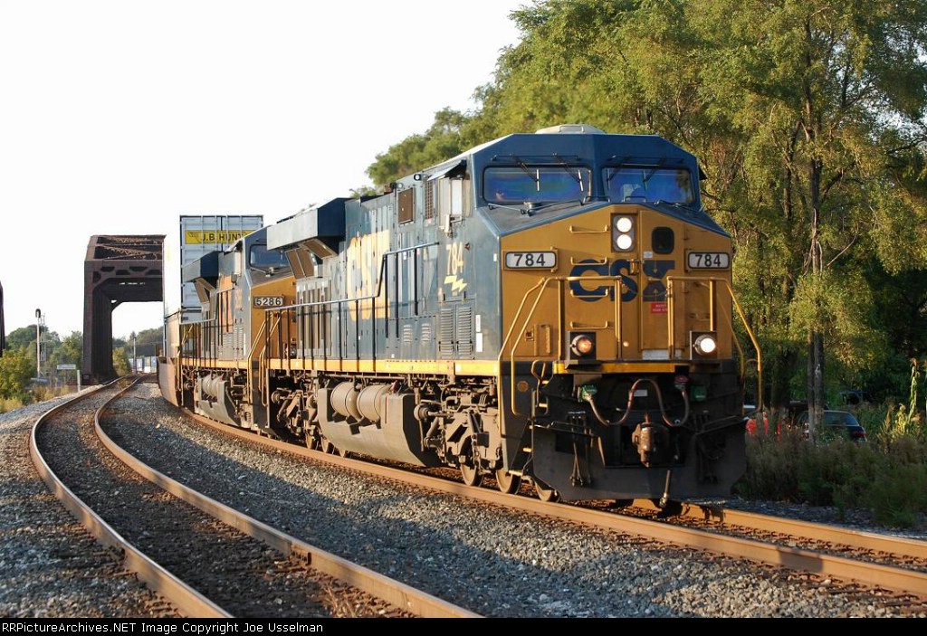 CSX 784